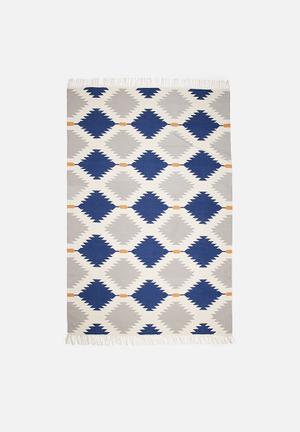 Sixth Floor Art 2016 Collection Online | Superbalist.com