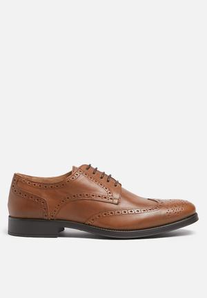 Men’s Formal Shoes Online | Buy Gino Paoli, Steve Madden & ALDO ...